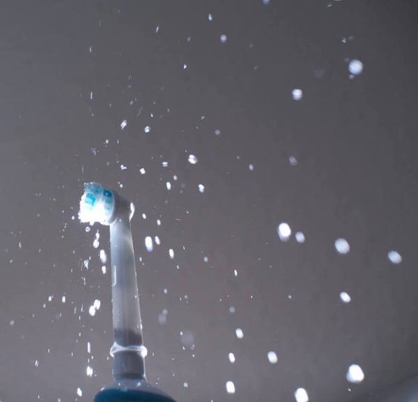 A Moldy Electric Toothbrush Is The Ultimate Dental Hygiene No-No